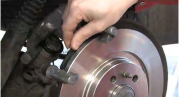 Step-by-Step Guide to Changing Brake Pads and Discs – Sensitive Brake